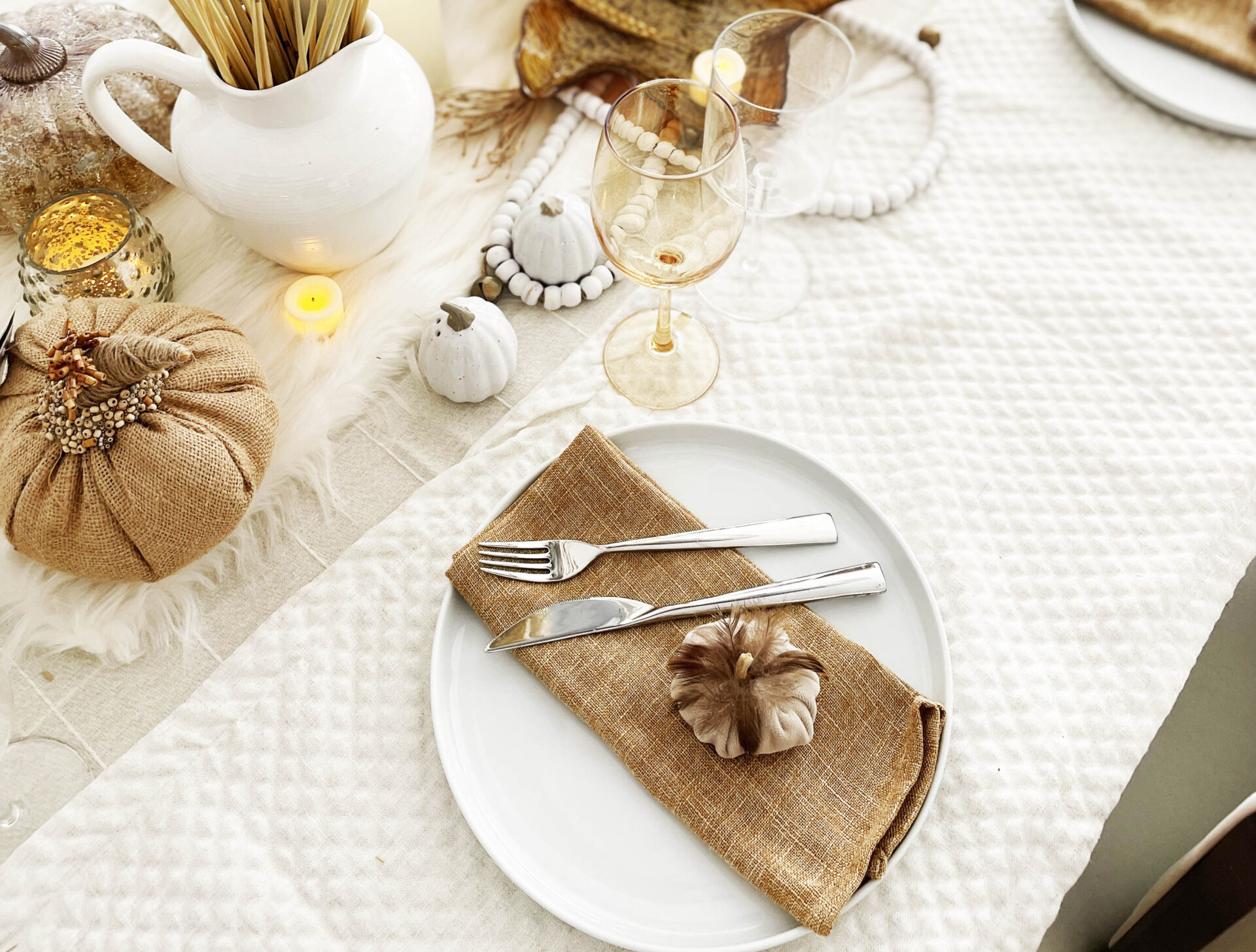 Fun Friendsgiving Table Ideas - Adventure Girl