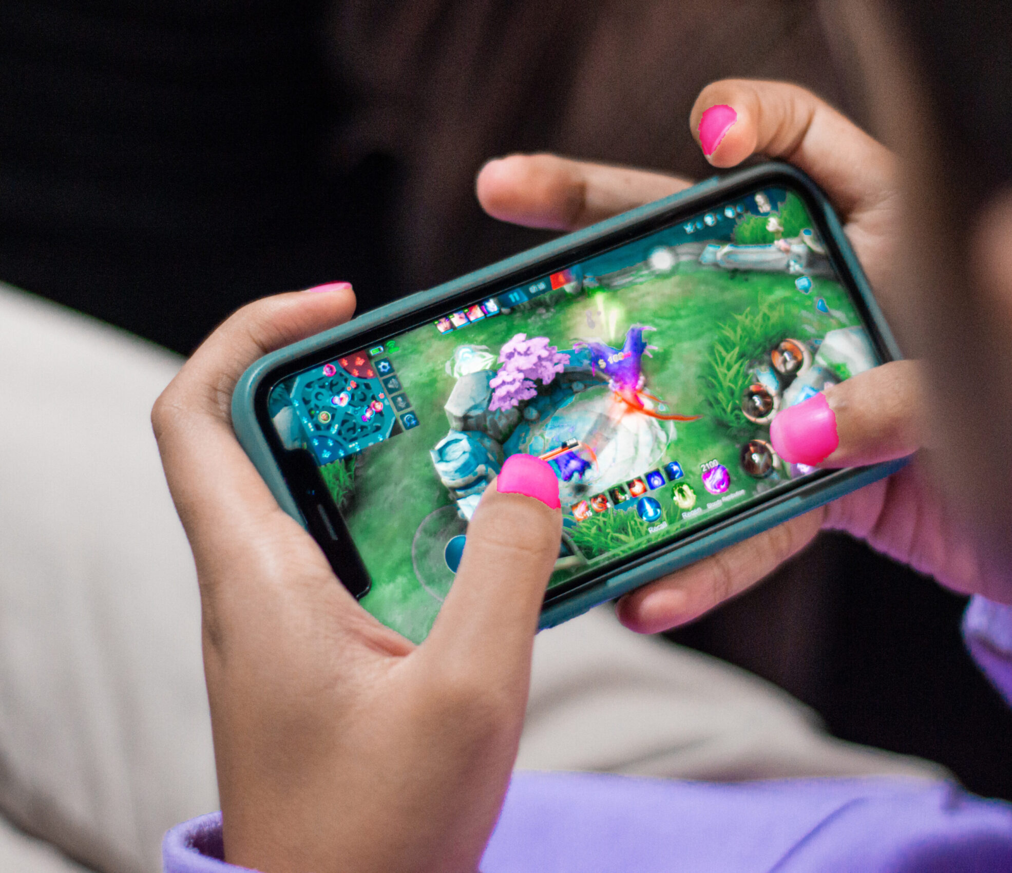 8 Great Games on a Plane -How to Keep Yourself Entertained
