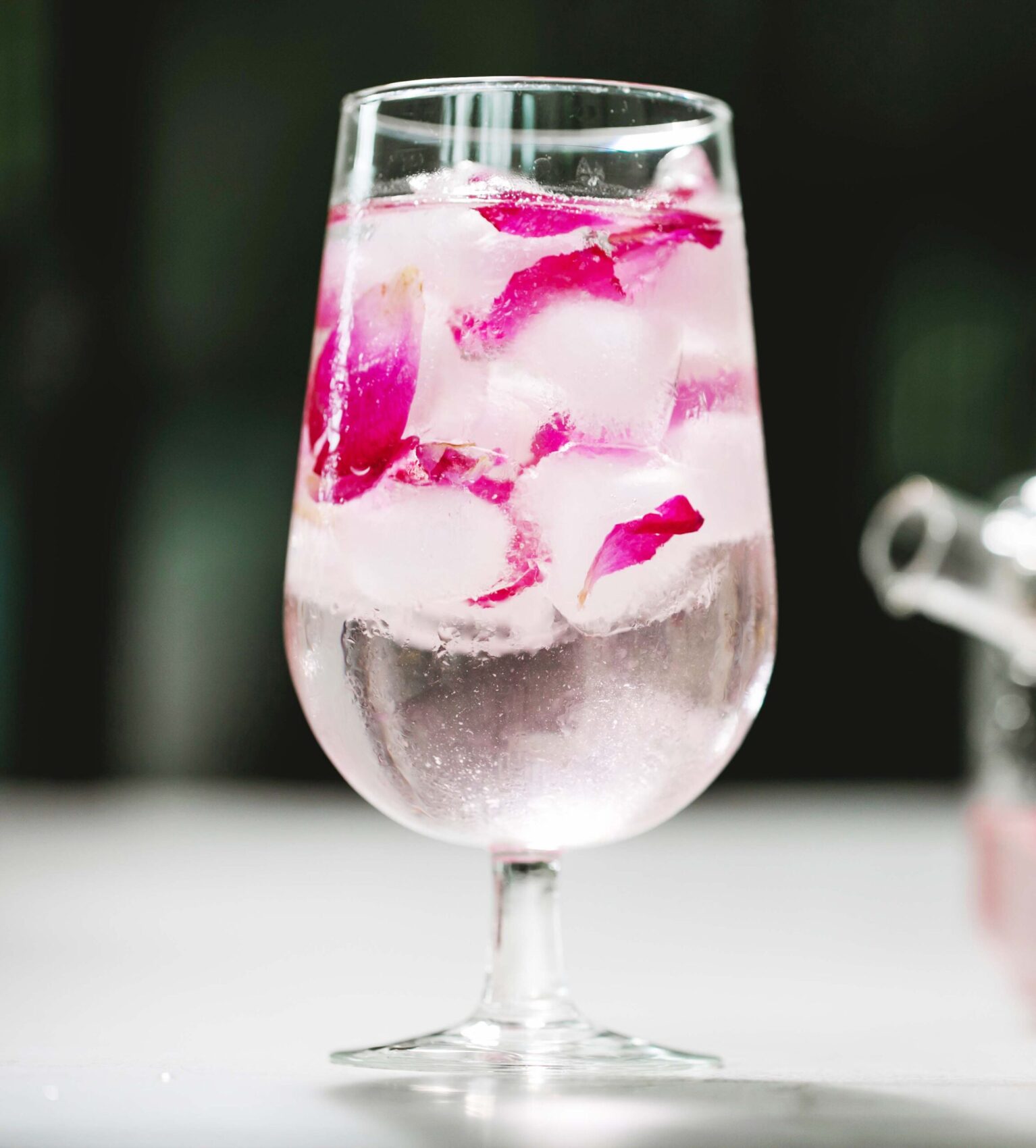 Rose Cocktail & Rose Ice Cubes: A Beautiful Floral Elixir -4