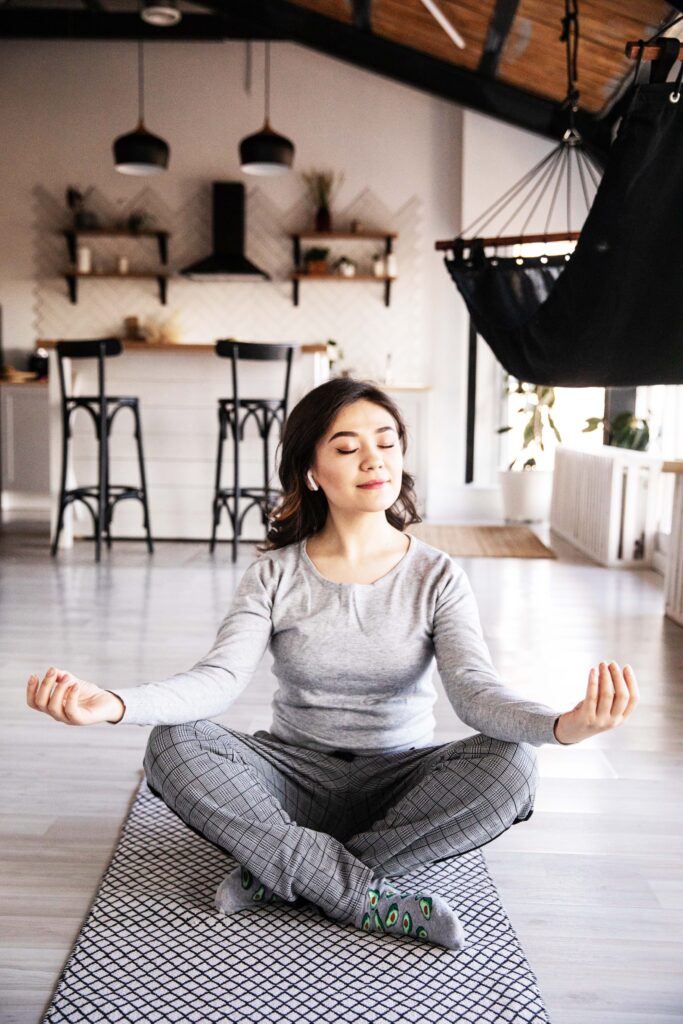Mindfulness Meditation: A Zen Trend & Mind-Blowingly 10 Good