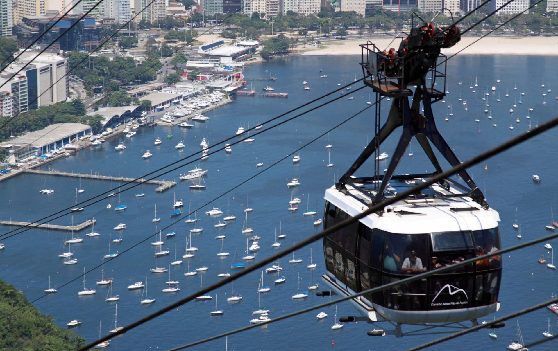 Sky Trams: Take Your Vacation to New Heights with 14 Amazing