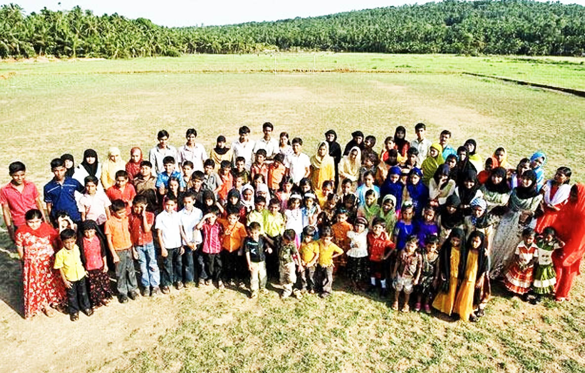 Kodinhi: Twin-tastic! Discover the India village - 2 x Best