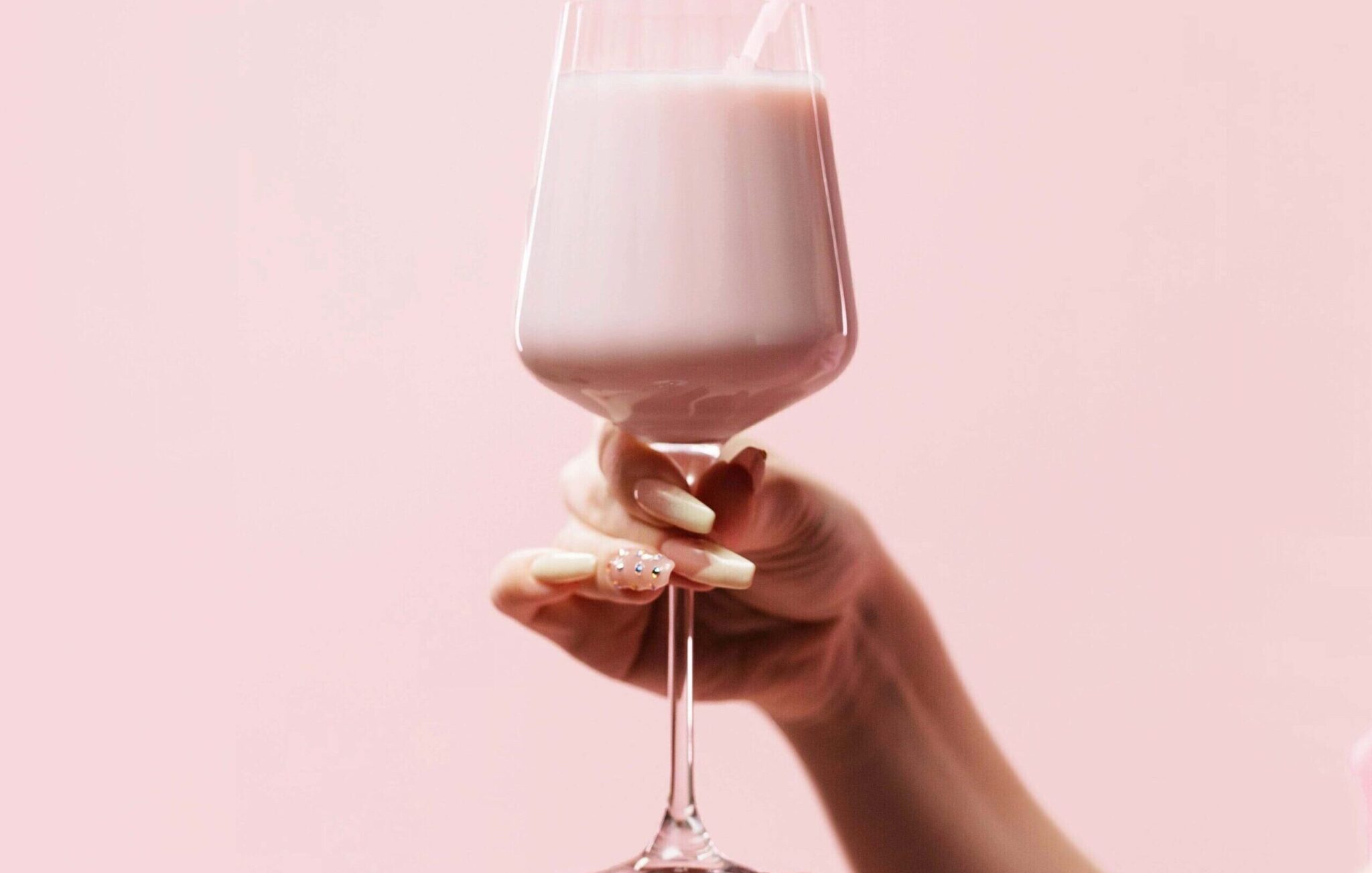 The Pink Elephant: Amarula Cocktail Experience Beyond 5 Best
