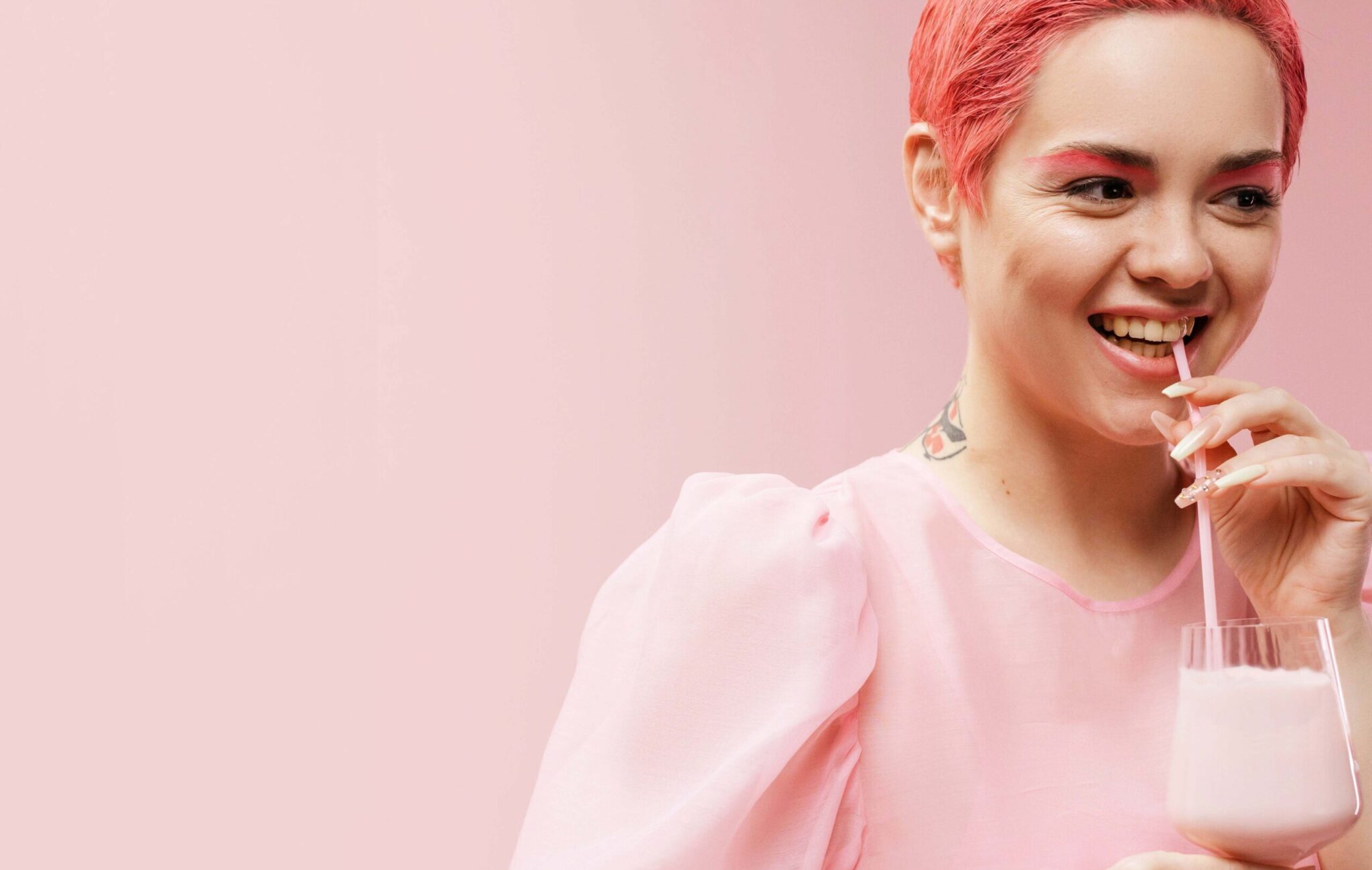 The Pink Elephant: Amarula Cocktail Experience Beyond 5 Best