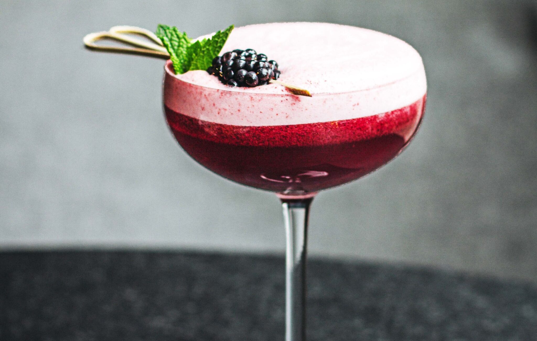 Midnight Bramble Cocktail: Perfect Blend of Sweetness 5 Best