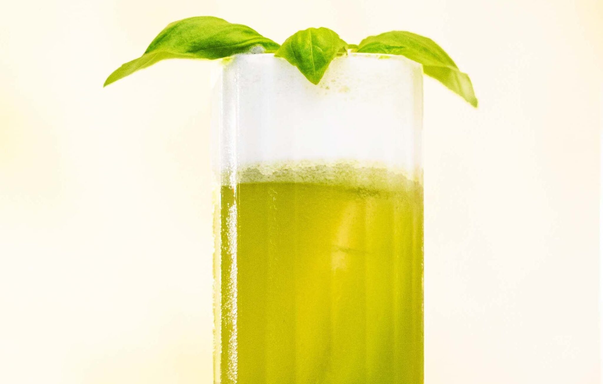 Gin Basil Smash: Get Your Sips with a Basil Drink - 4 Best