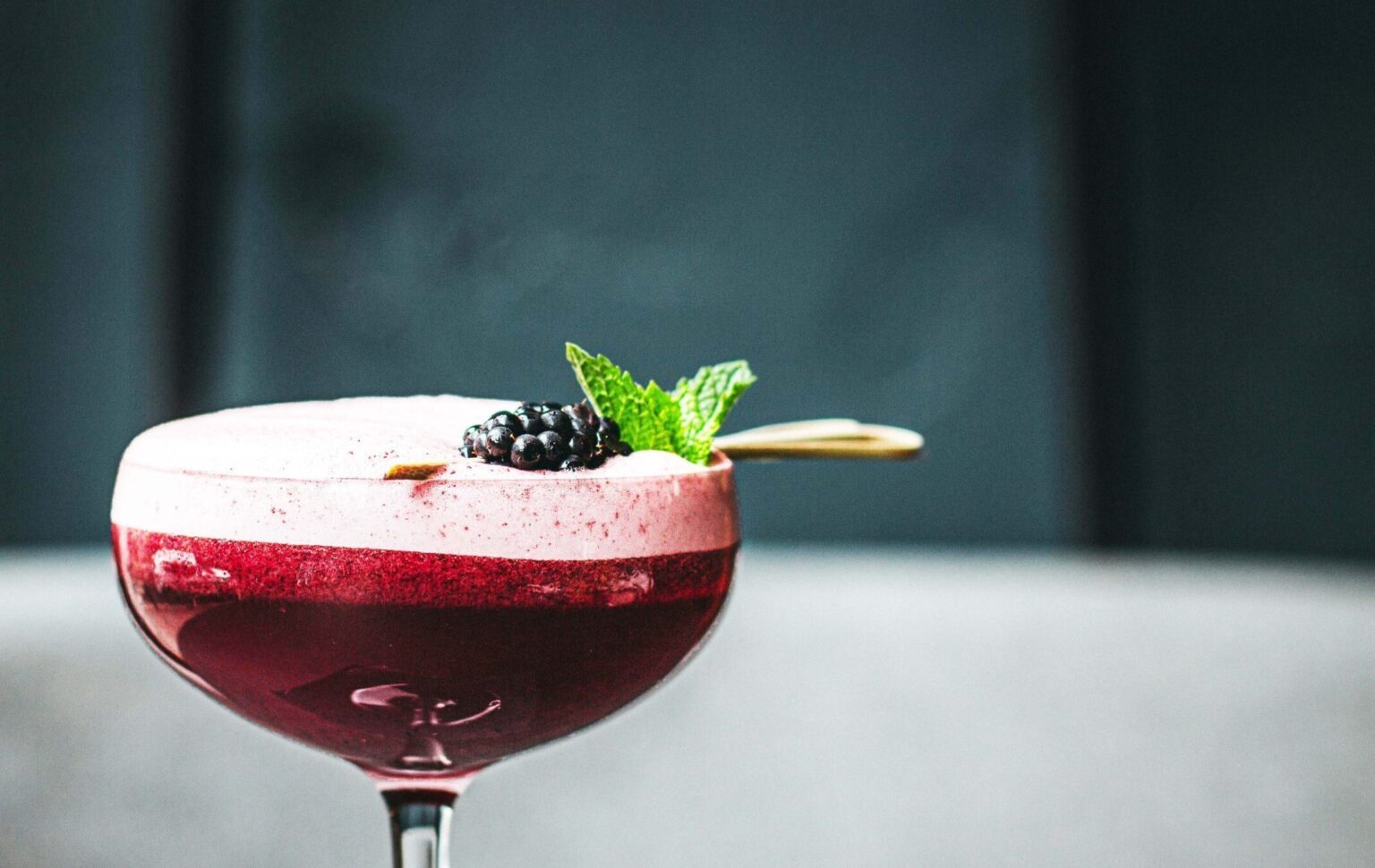 Midnight Bramble Cocktail: Perfect Blend of Sweetness 5 Best